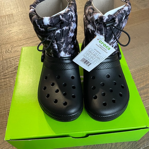 CROCS | Shoes | Crocs Lined Puff Boots | Poshmark